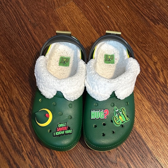 ELF | Shoes | Crocs Elf Limited Addition Sz J5 | Poshmark